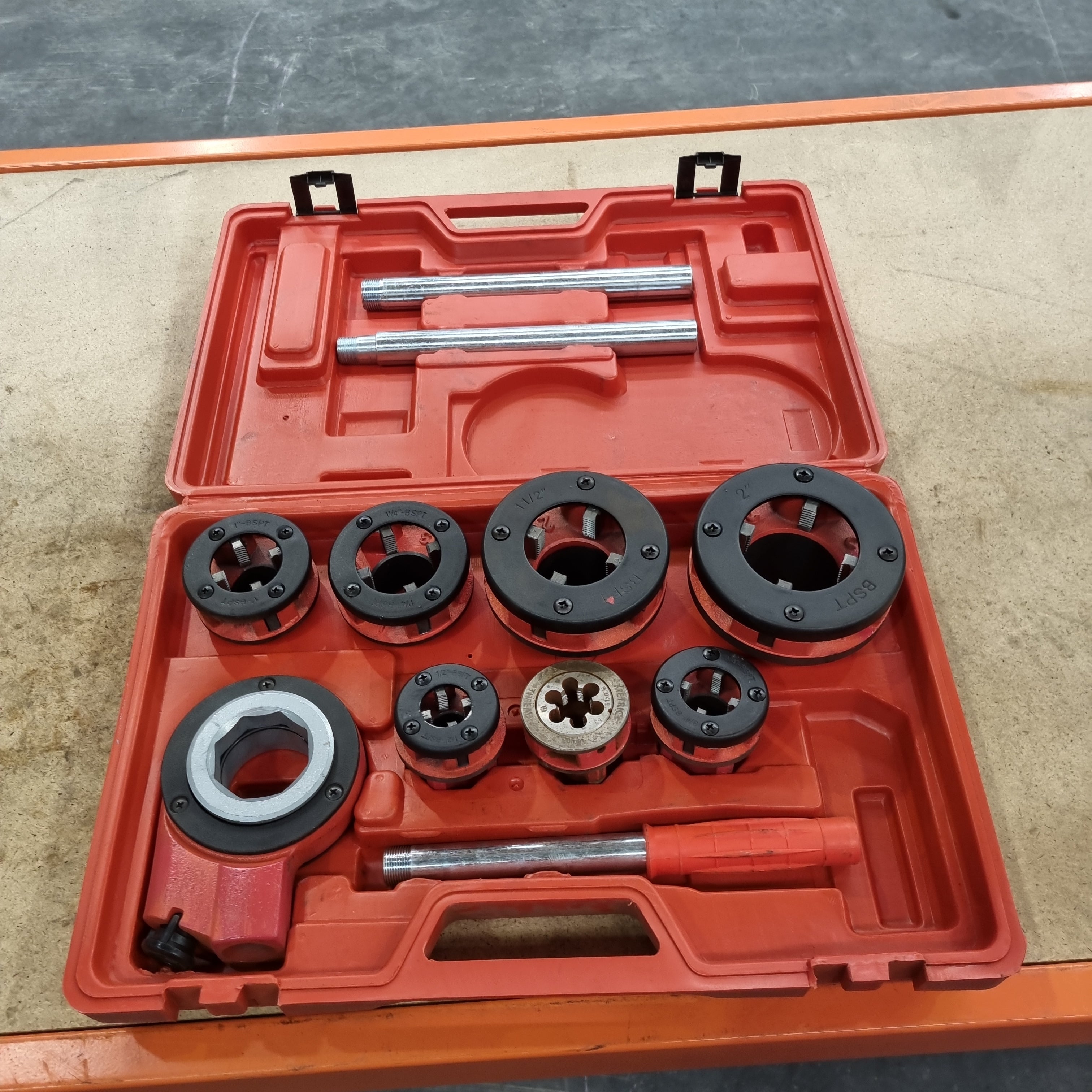 Threading set – Clearance Tools