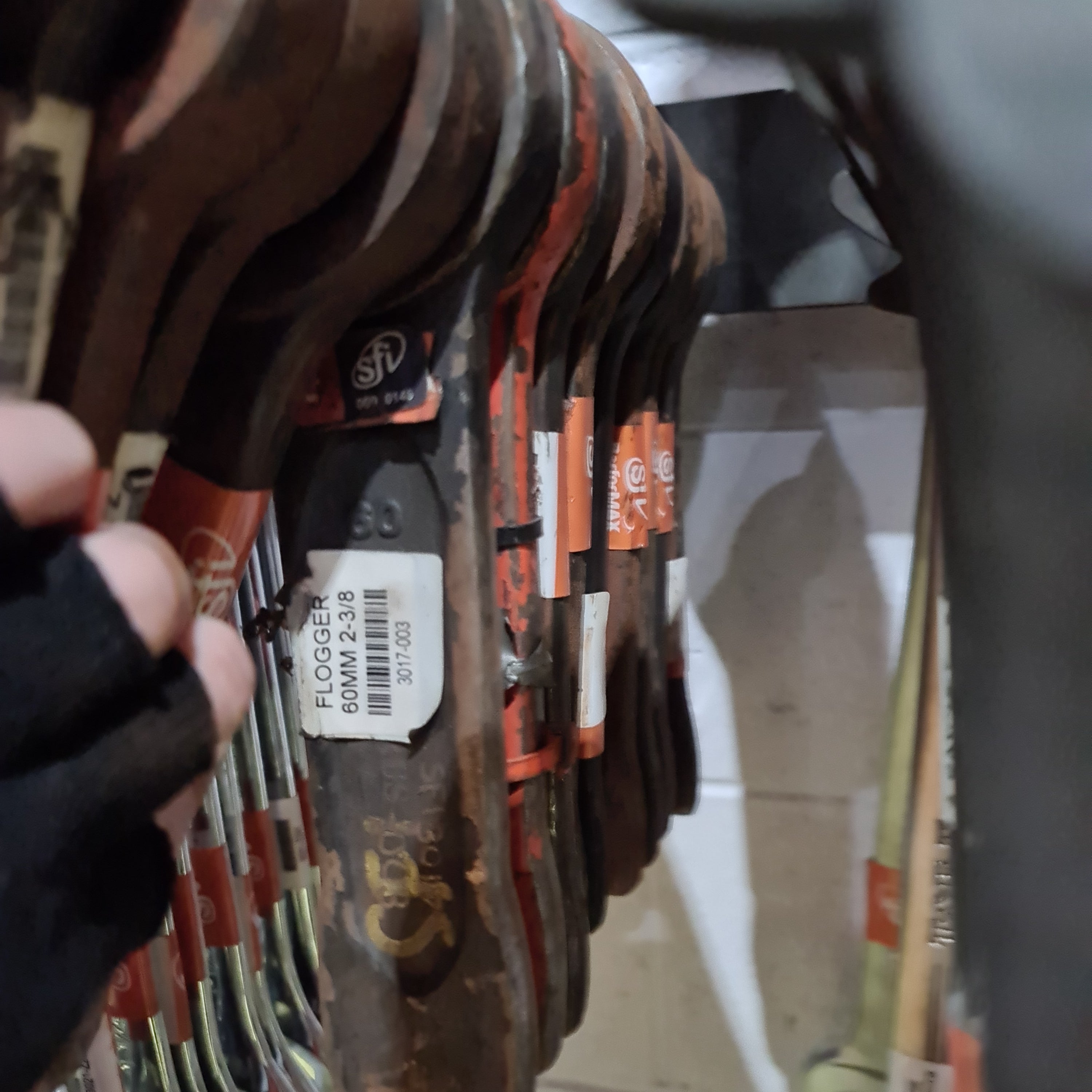 Flogger 60mm 2-3/8 – Clearance Tools