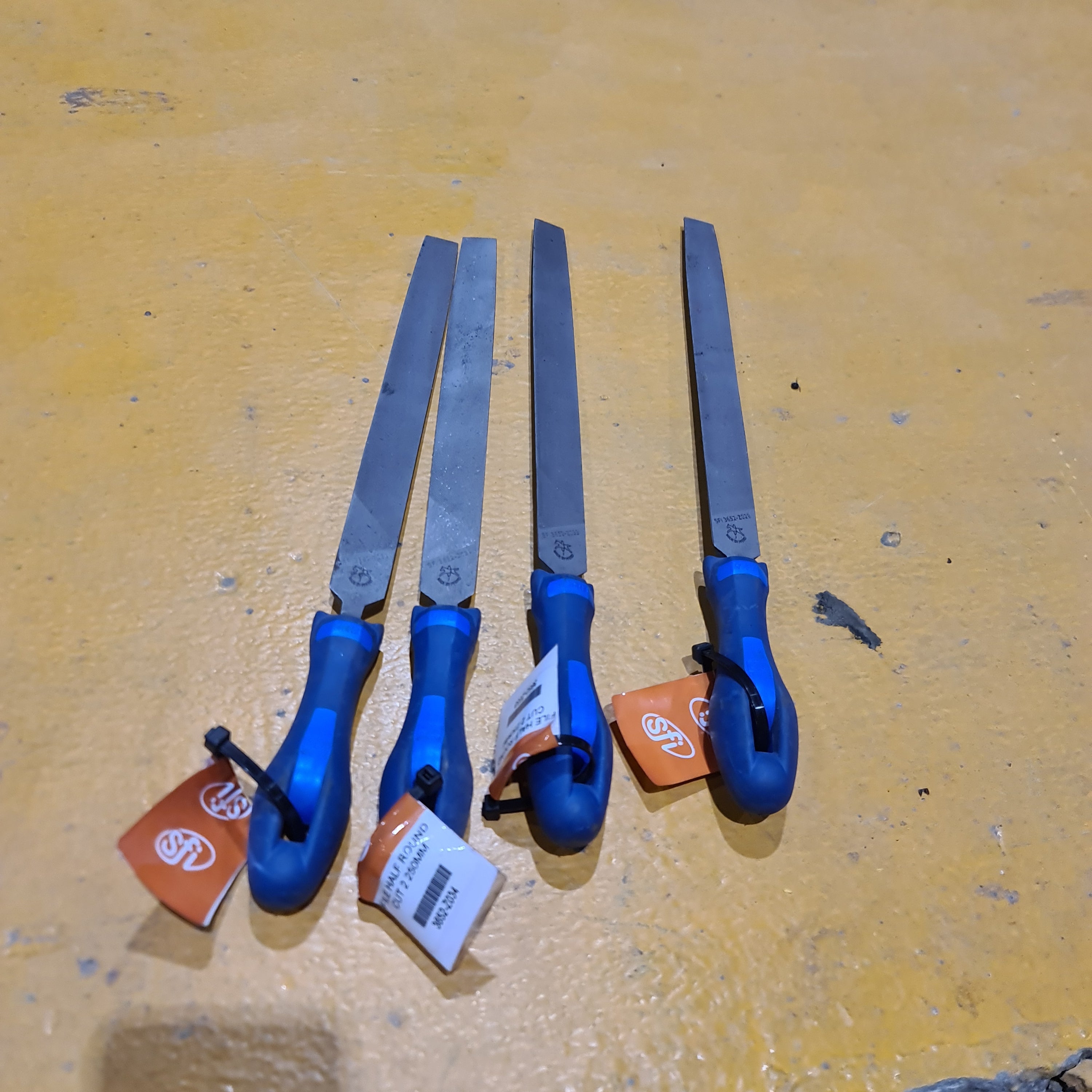 File Half Round Cut 2 250mm – Clearance Tools