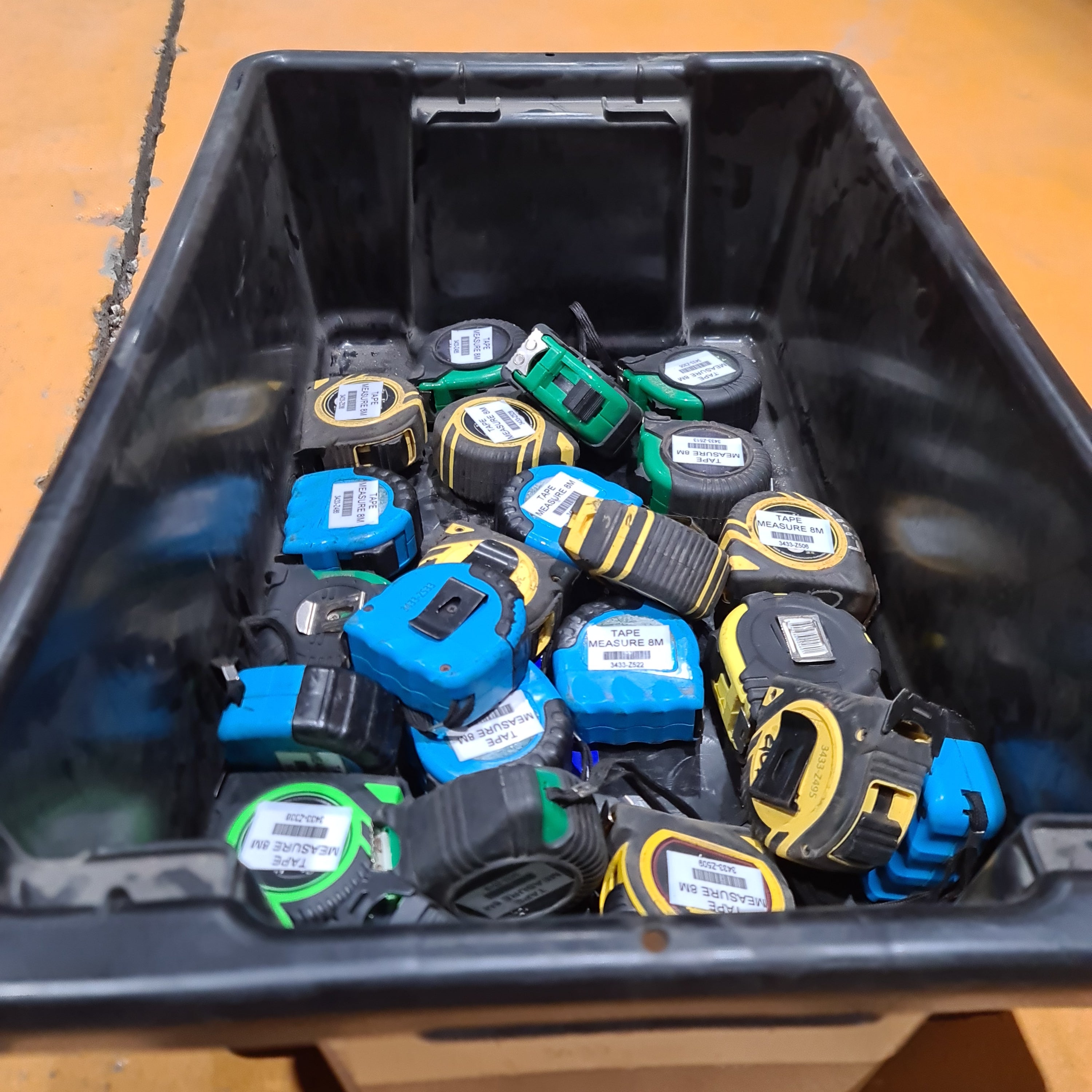 Tape Measure 8M – Clearance Tools